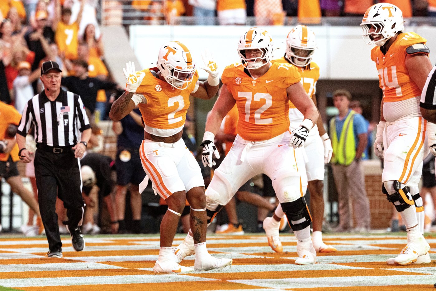 DeSean Bishop runs for 146 yards and a TD to lead No. 12 Tennessee past ...