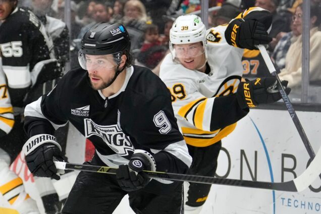 Morgan Geekie scores twice to tie for NHL goals lead, Bruins beat Kings ...
