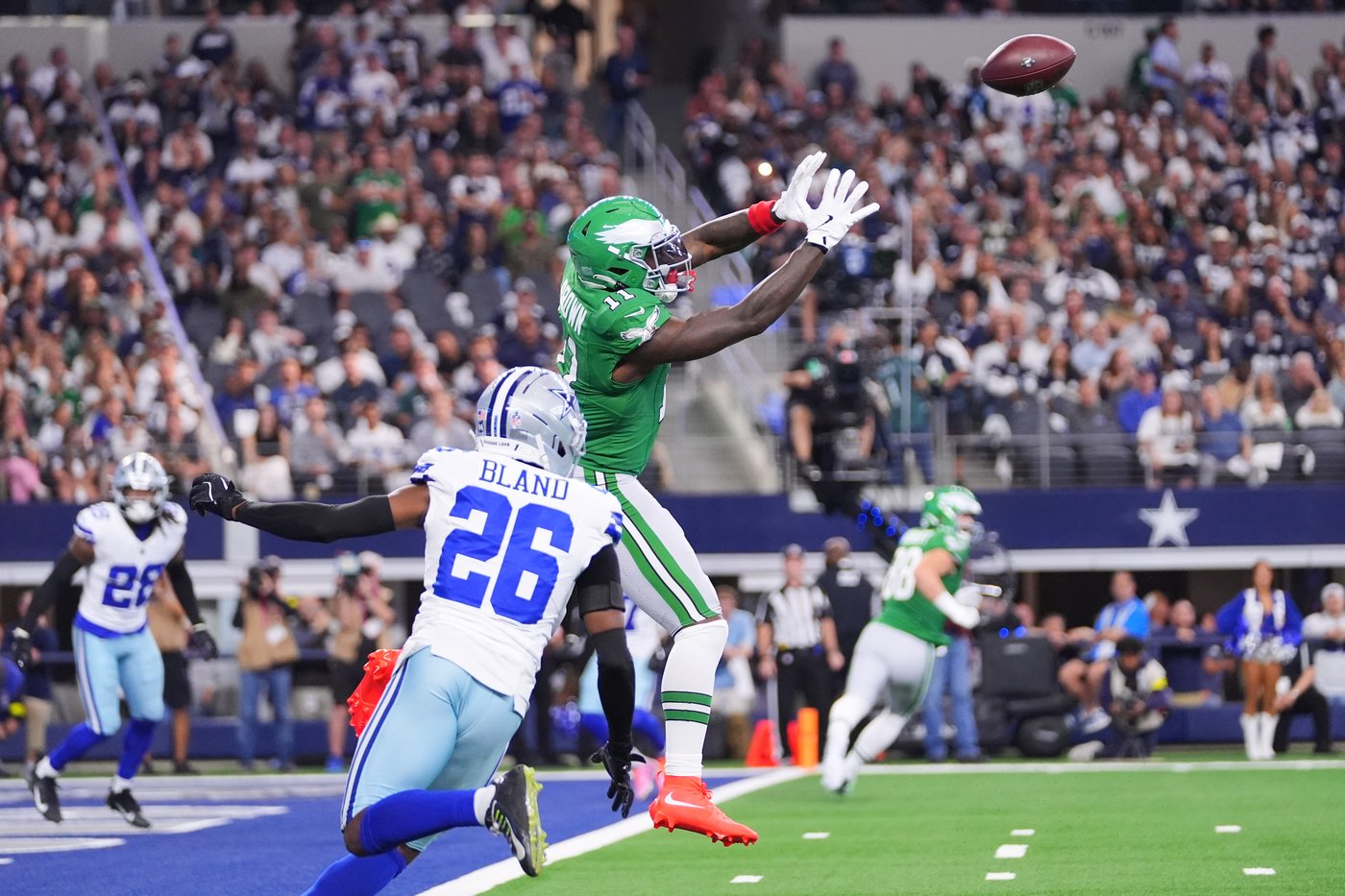 False start: Eagles go scoreless after TDs on their first 3 drives in their loss to Cowboys ...