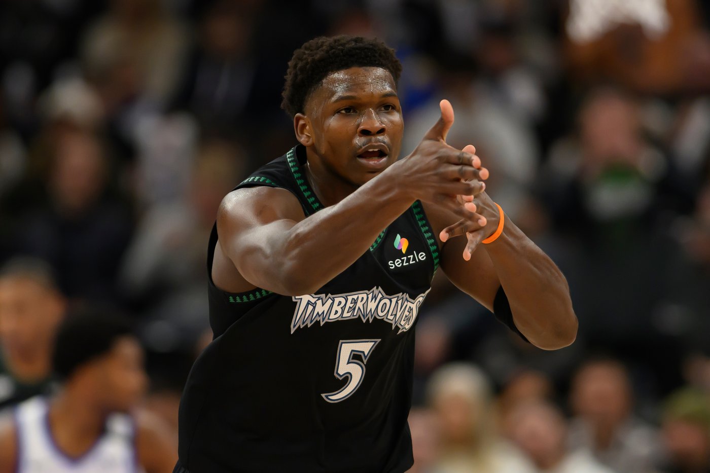 Anthony Edwards scores 35 points and leads Timberwolves to 2nd win over ...