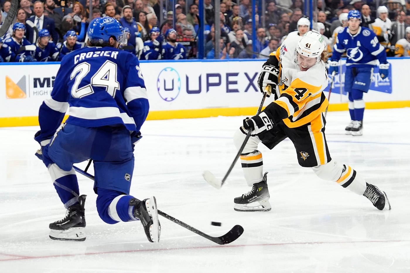 Malkin scores twice as Penguins edge Lightning 4-3 - Medicine Hat ...