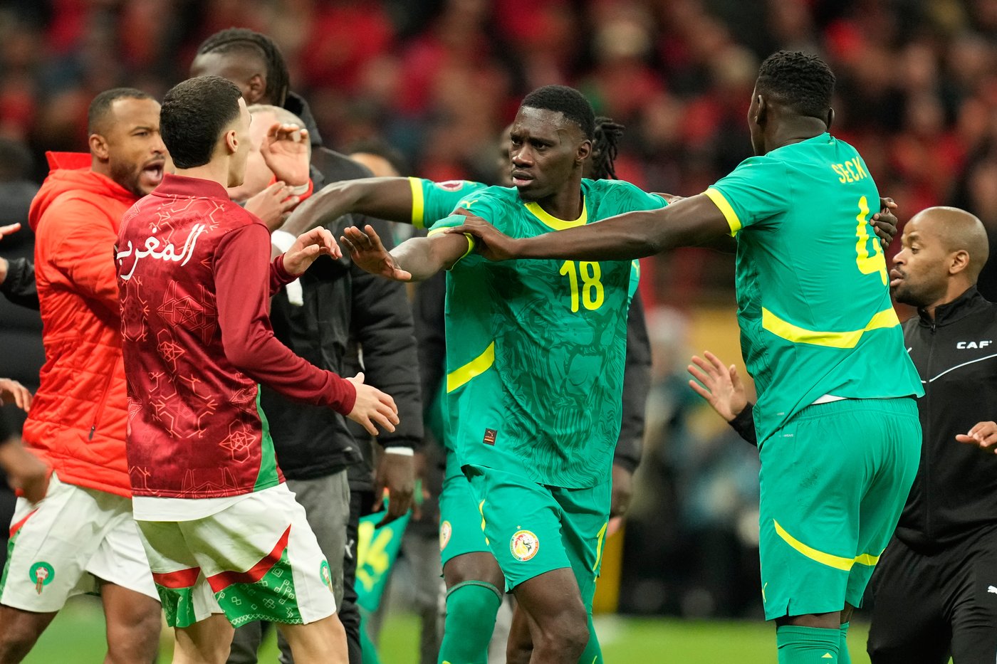 Chaos at Africa Cup of Nations final after Senegal players walk off ...