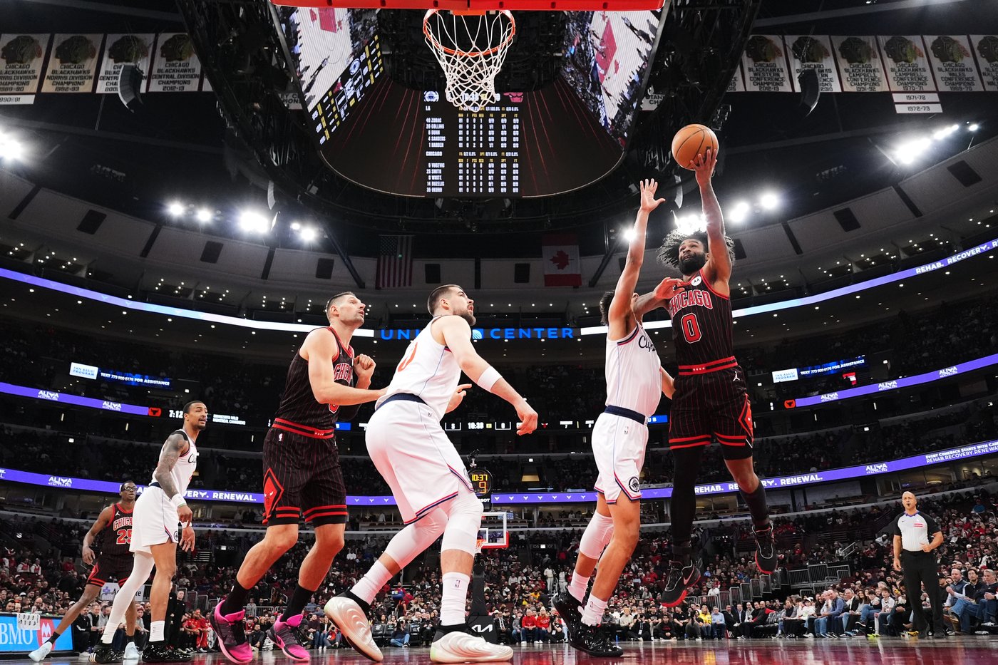 White scores 27 and Bulls match a franchise record with 25 3-pointers ...