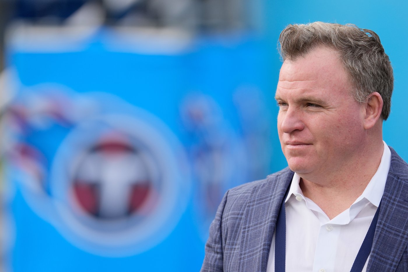 Titans continue coaching search interviewing former Dallas coach Jason ...