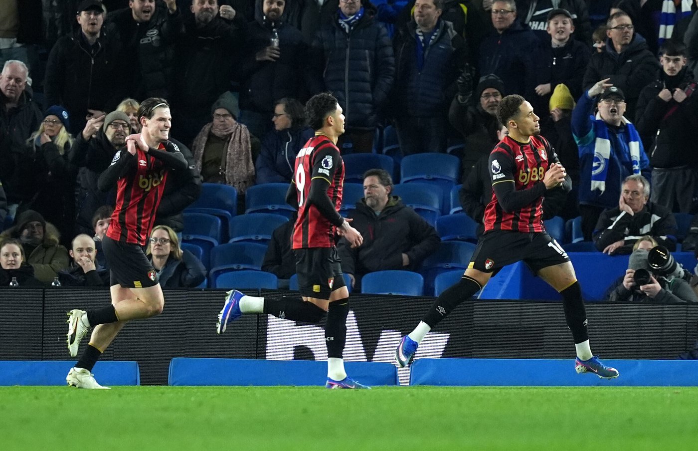 Kostoulas's late overhead kick rescues point for Brighton in 1-1 draw ...
