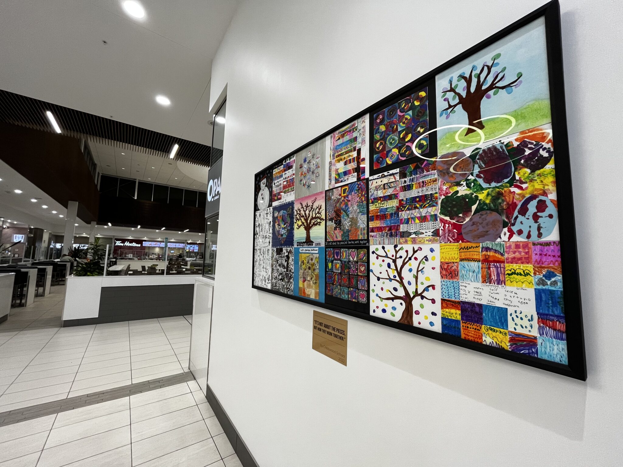 More than 300 Crestwood students pitch in to create community mural now ...