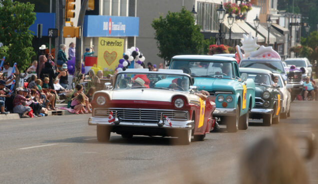 Altered parade route doesn't dampen Stampede spirit - Medicine Hat ...