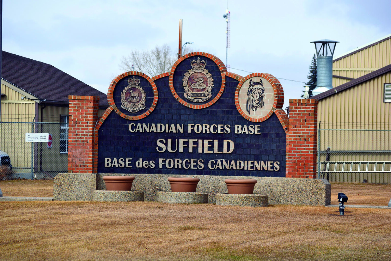 Suffield pact noted in U.K. defence overhaul - Medicine Hat ...